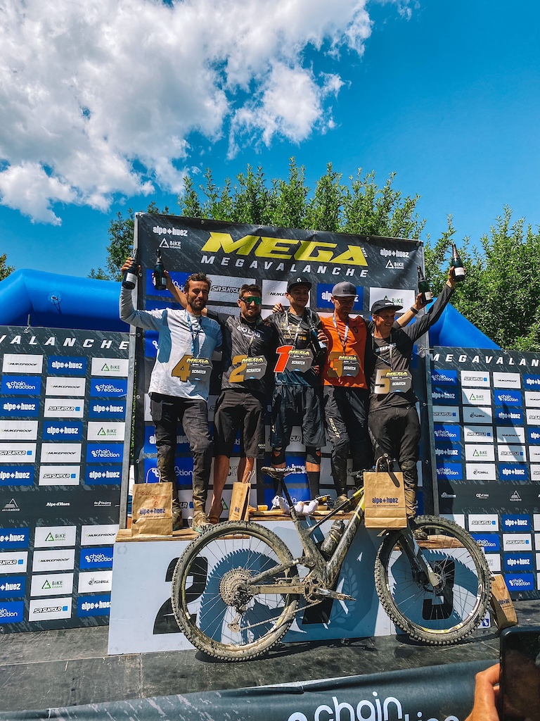 赛场直击：2023超级雪崩山地车速降赛 - 美骑网|Biketo.com