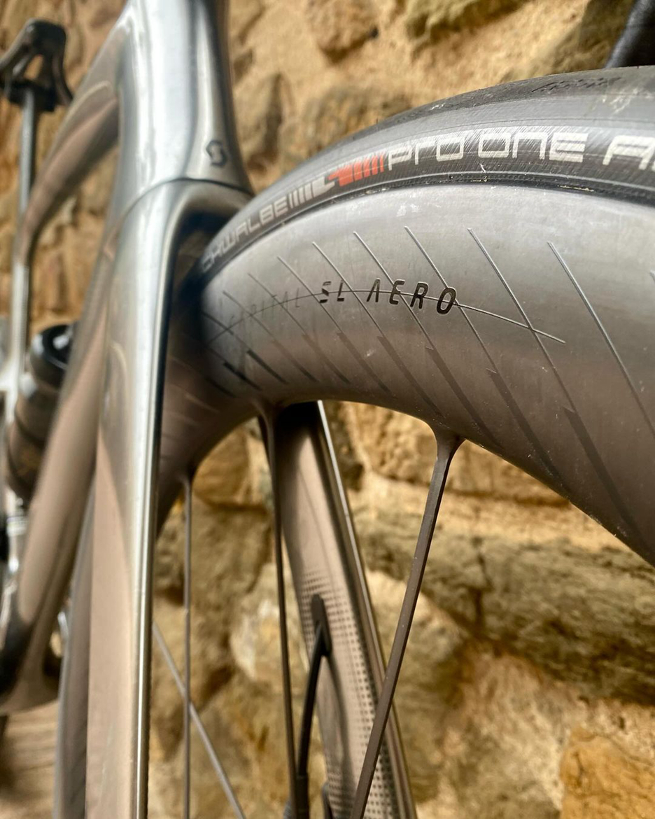 搭载全新SRAM Red AXS套件 2024 SCOTT Foil RC Ultimate即将登场 - 美骑网|Biketo.com