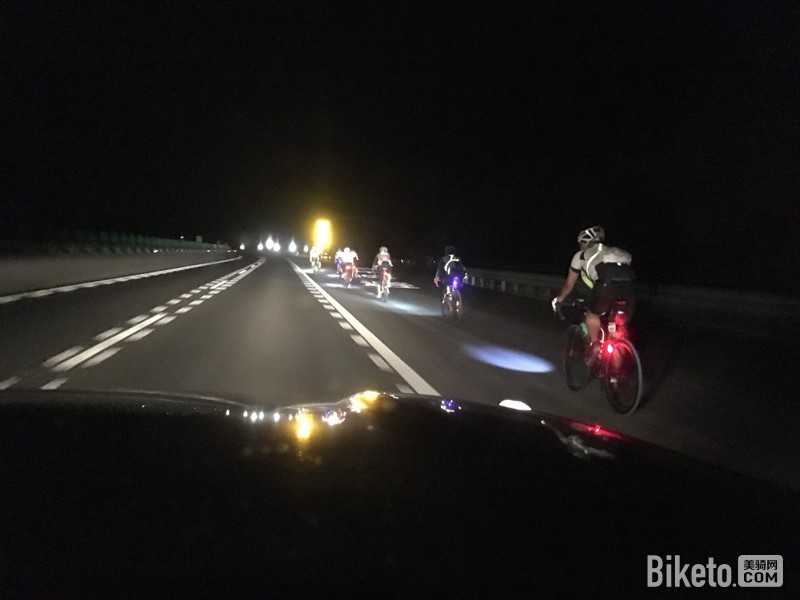 夜间骑行，UCC PORT技术为你保驾护航 - 美骑网|Biketo.com