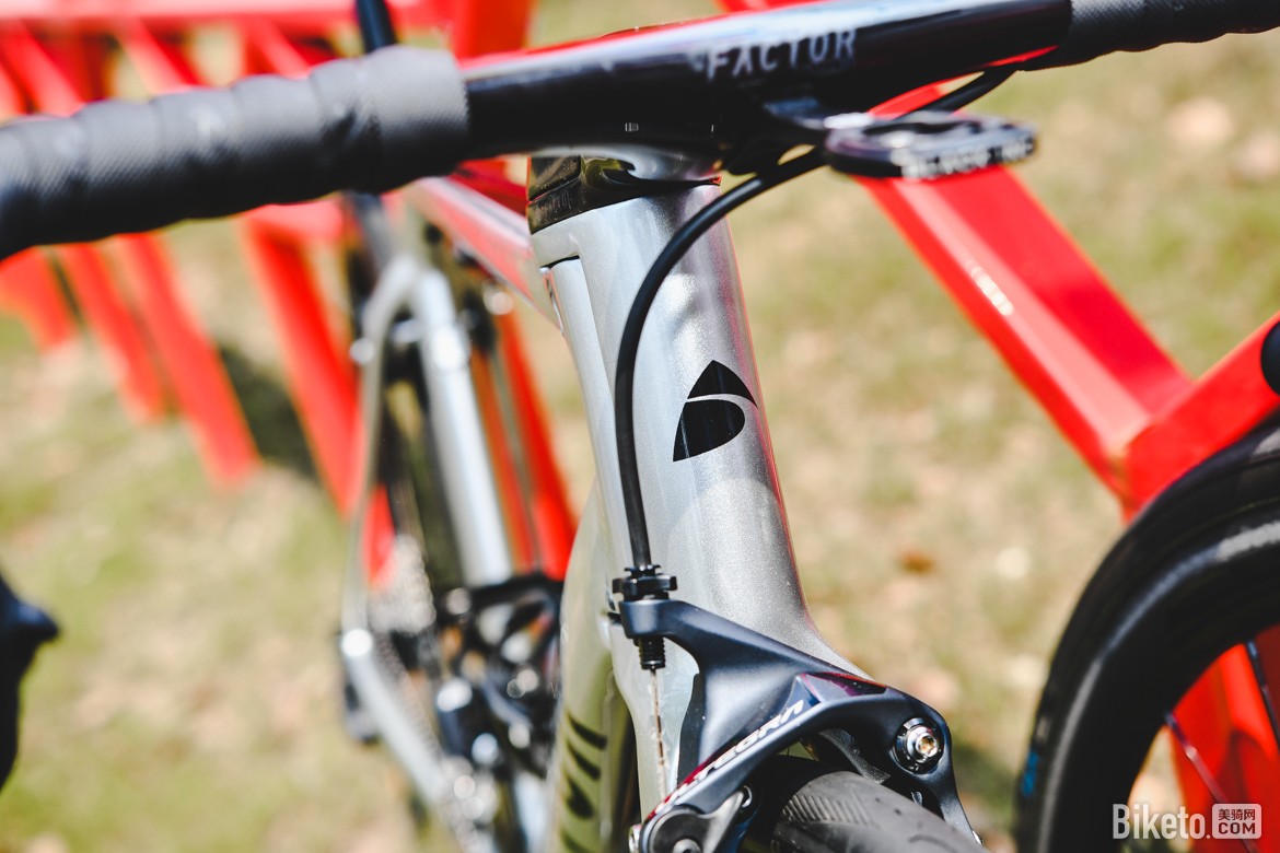 冠军战车：洛伦娜的Factor One|骑行装备与器材|公路赛|公路车|公路变速系统|公路世巡赛 - 美骑网|Biketo.com